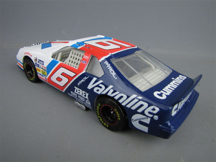 1995 Action Platinum Series NASCAR Mark Martin #6 Valvoline 1:24 Car ...