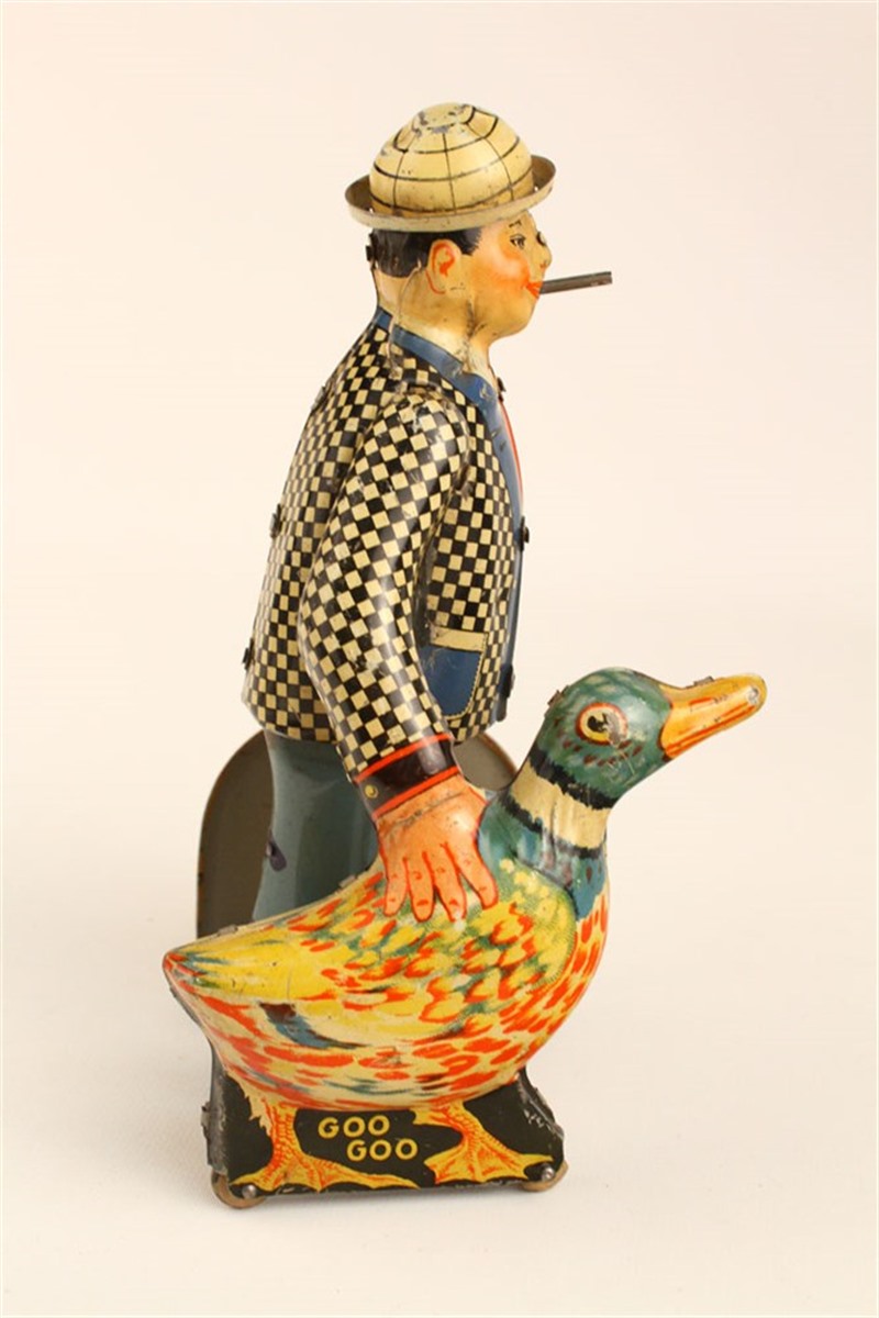 Antique 1930s Marx Joe Penner & His Duck Goo Goo Tin Wind Up Walking Toy